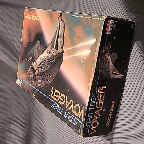 Revell-Monogram | Toys | 995 Monogram Star Trek Voyager Kazon Ship ...
